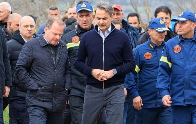 Η αθλιότητα του Μητσοτάκη για τους συγγενείς των θυμάτων στα Τέμπη ...