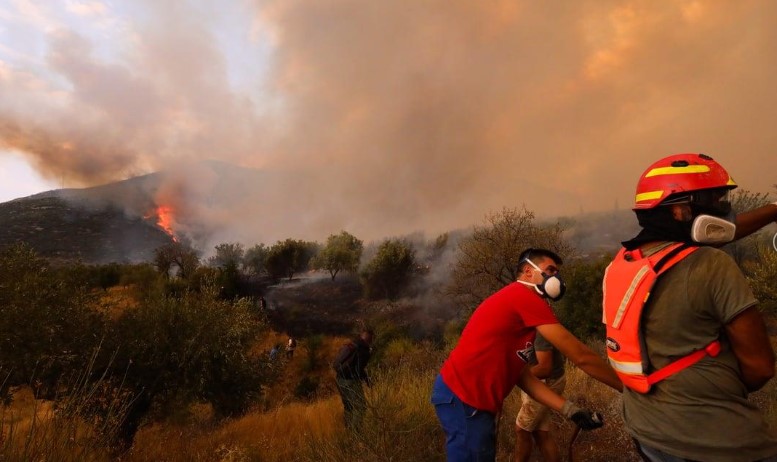 Ο Εβρος καίγεται για 5η μερα..Ανησυχία και στην Βοιωτία ...